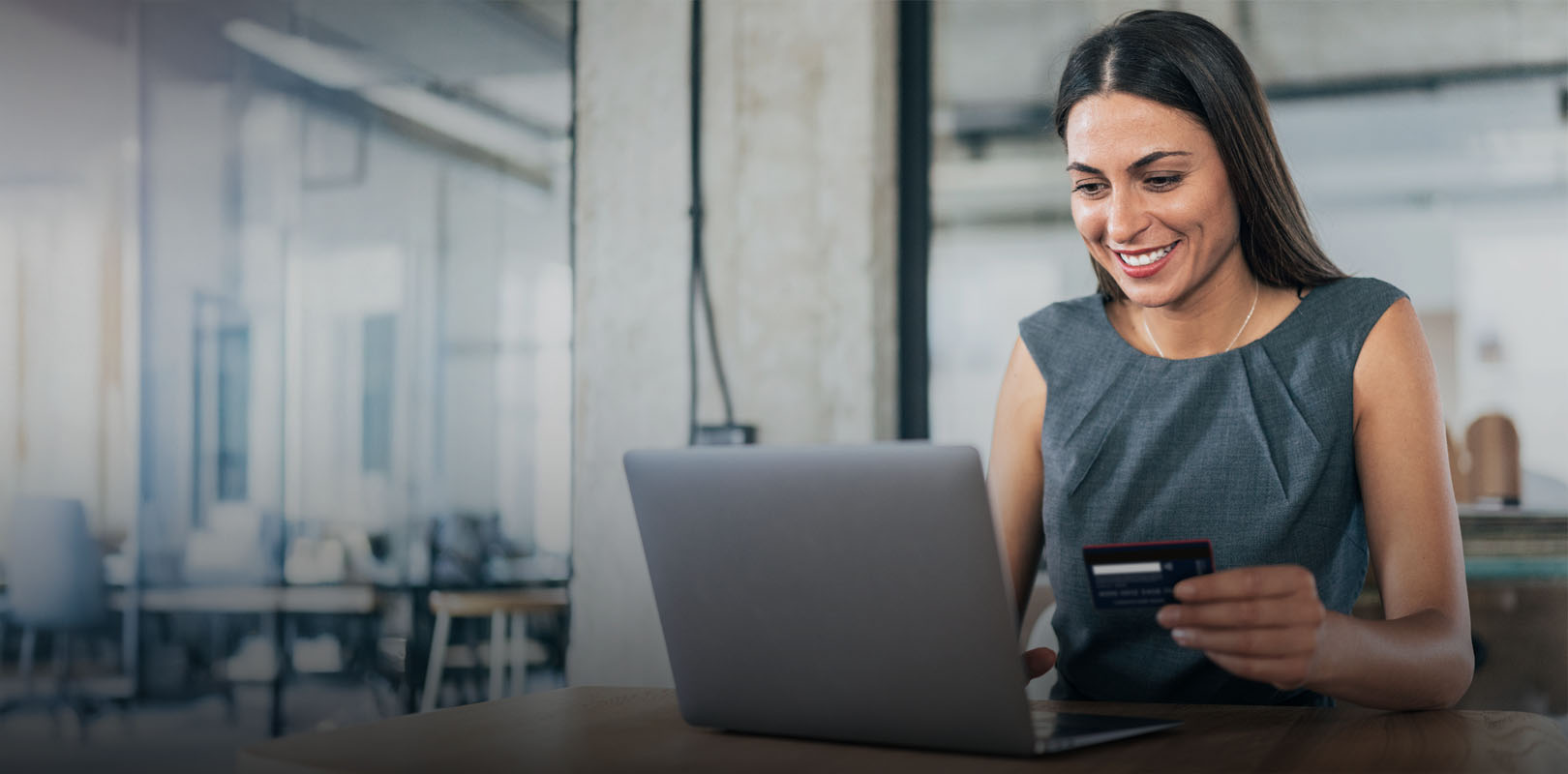 Πιστωτική Κάρτα Business Credit Mastercard για Νομικά Πρόσωπα | Eurobank